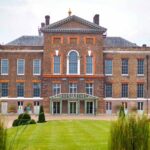 VIP Kensington Palace Gardens Tour & Royal Tea Crown Experience - Strolling Through Kensington Gardens