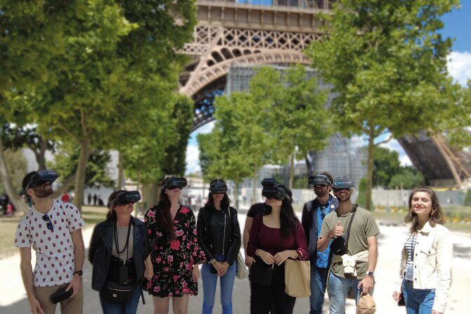 Virtual Reality Guided Tour at the Eiffel Tower - What You Can Expect at Each Stop