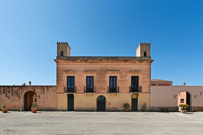 Visit and Private Tasting of EVO Oil and Organic Wine - Who Will Love This Tour?