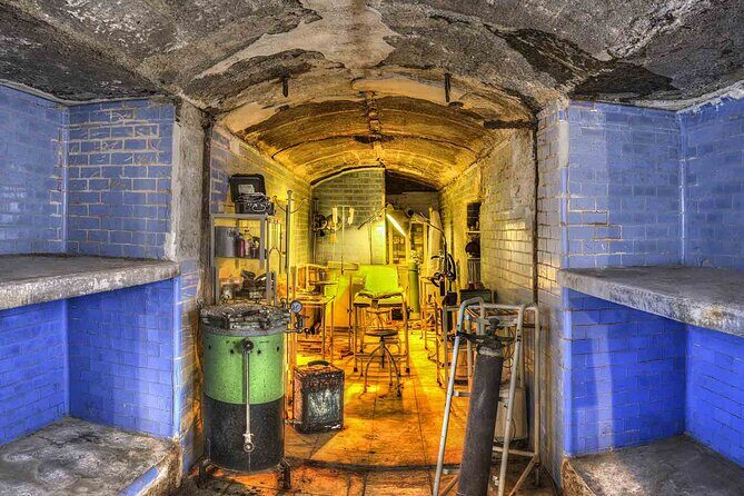 Visit to the shelters of the Spanish Civil War - Who Should Consider This Tour?