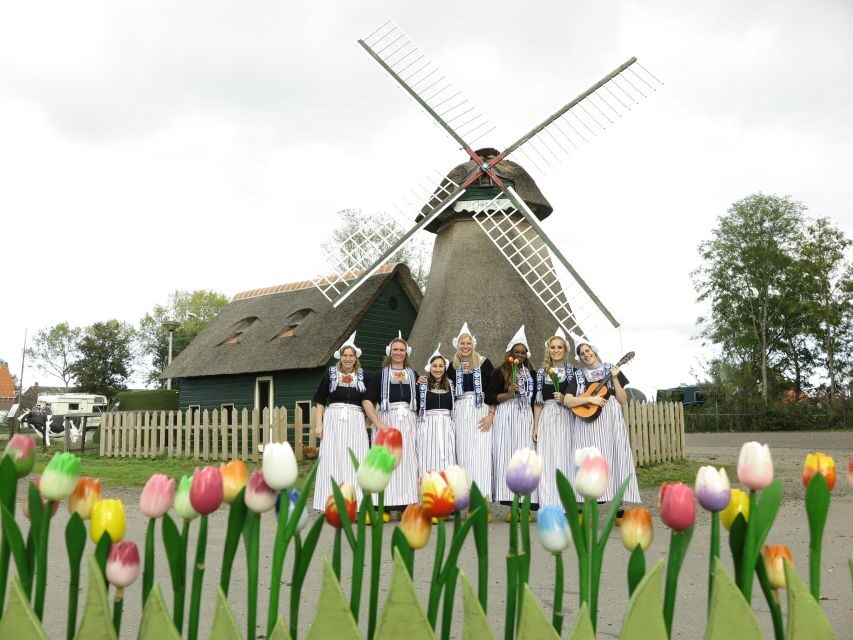 Volendam: Traditional Costume Photo with Cheese & Clog Tour - The Balance of Value and Experience