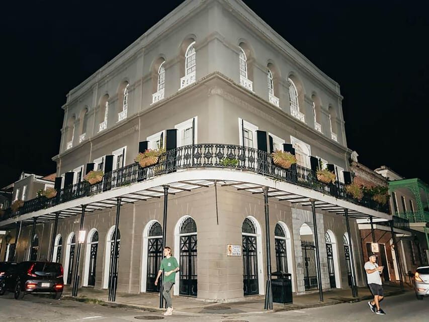 Voodoo & Ghosts: NOLA Tour - Exploring the Ghostly Sites of the French Quarter