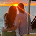 Waikiki private Day Tour and Sunset sail for couples - The Captain & Service