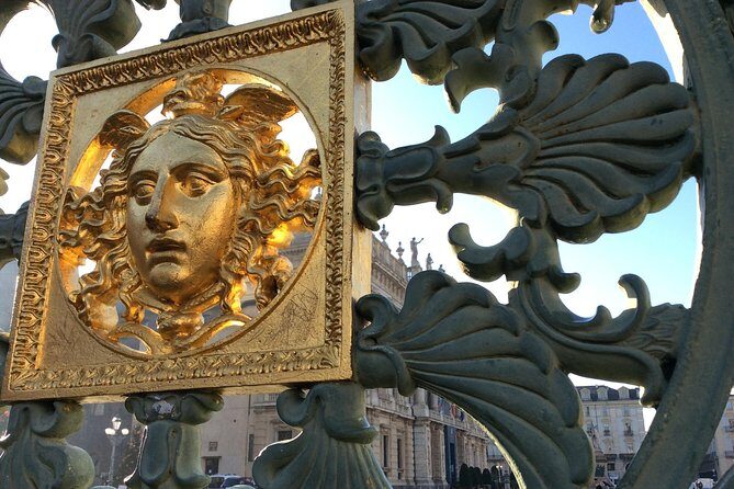 Walking around Turin with a local guide - What’s included and what’s not