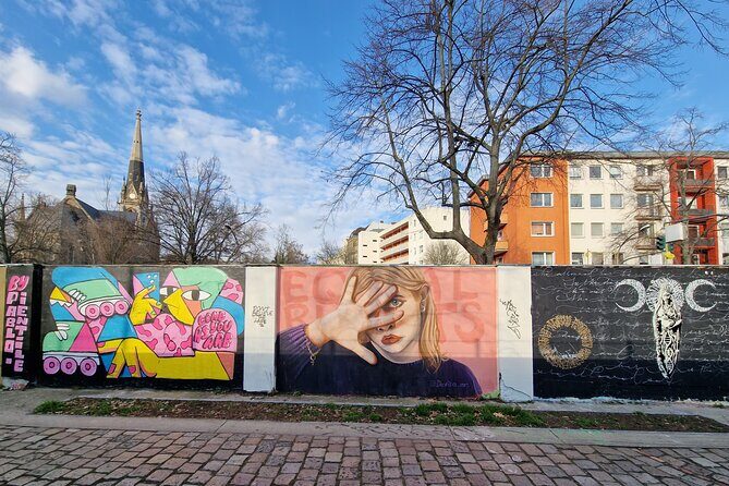 Walking on the Wall: 3-Hour Tour in Berlin - An Overview of the Tour Experience