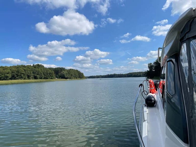 Waren (Müritz): Fun Cruise motor yacht with skipper - 8 hours - Why This Tour Offers Real Value