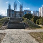 Warsaw: Jewish Heritage & Holocaust Walking Tour - Who Guides Your Walk?