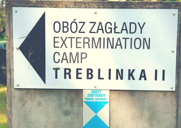 Warsaw: Small-Group Tour to Treblinka Extermination Camp - Carefully Exploring Treblinka: What You Can Expect