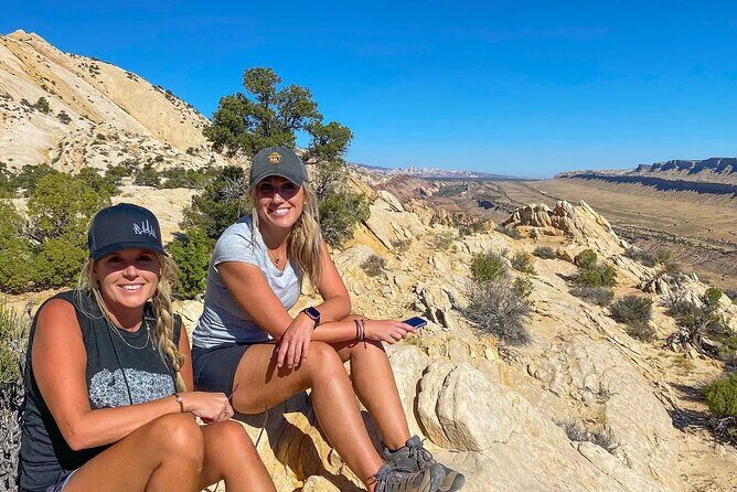 Waterpocket Fold Offroad Tour to Strike Valley Overlook - Detailed Tour Breakdown