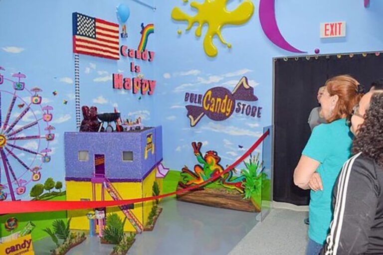 West Palm Beach: 45-Minute Candy Evolution Tour with Guide - Who Will Love This Experience?