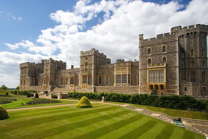 Windsor Castle, Stonehenge & Oxford Private Car Tour from London - Transportation and Comfort