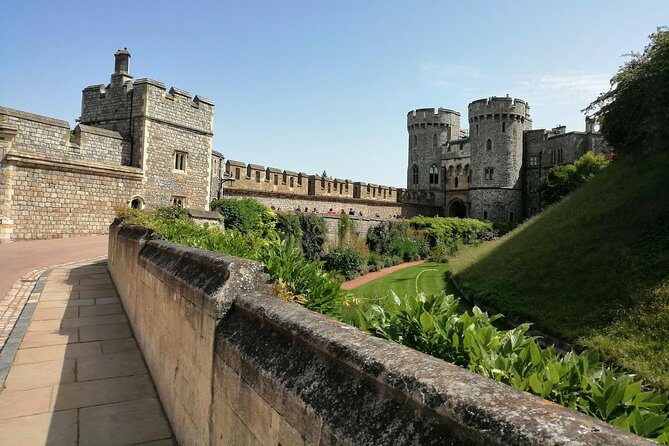 Wonderful Windsor Black Taxi Tour London - FAQ