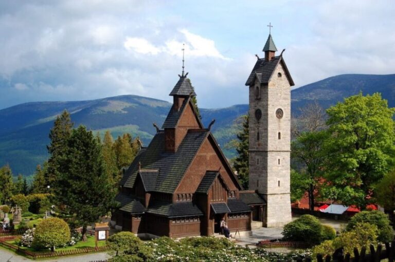 Wroclaw: Giant Mountains & Valley of Palaces Day Tour - The Value of the Experience