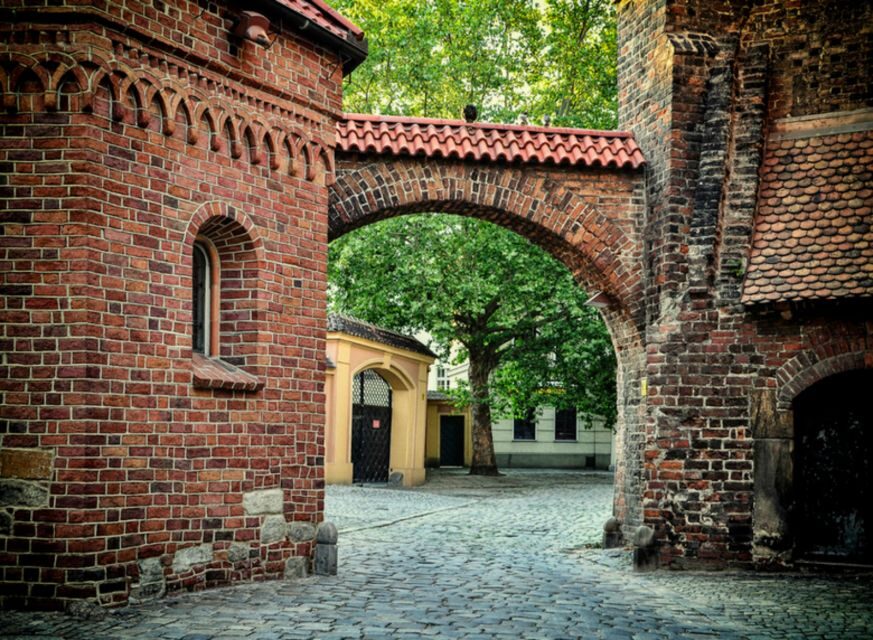 Wroclaw: Secrets of Wroclaw Walking Tour (2 hours) - What You Can Expect from the Tour