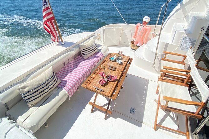 Yacht Charter in Palm Beach with Crew - Who Will Find This Experience Appealing?