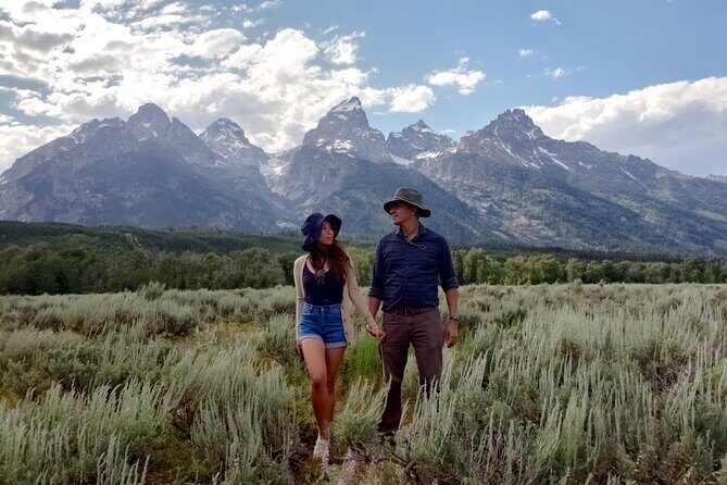 Yellowstone and Grand Teton National Parks Wildlife Adventure (2 Day/1 Night) - Detailed Breakdown of the Itinerary