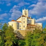 Zagreb: Krapina Neanderthal Museum & Trakoan Castle Tour - The Itinerary in Detail