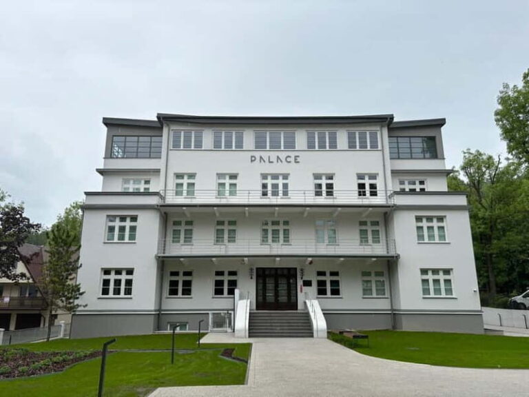 Zakopane: Jewish History Private Walking Tour - The Itinerary: A Detailed Walk Through History