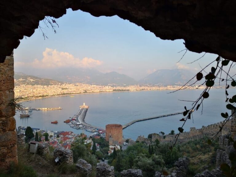 Alanya 4-Hour City Tour: Castle, Cave, & Sunset Panora - Transportation & Group Dynamics