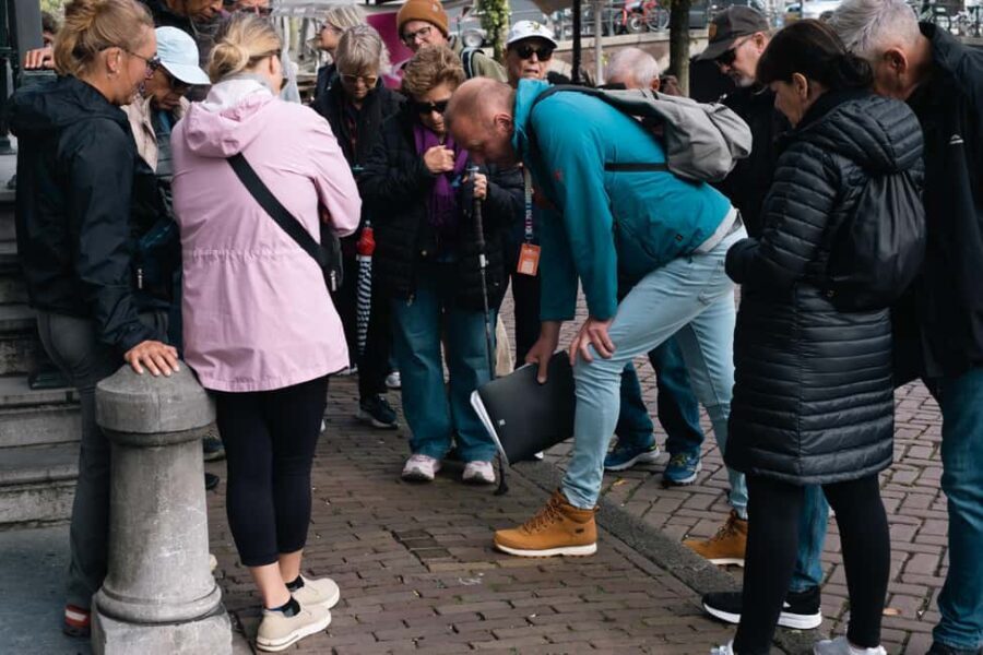 Amsterdam: Anne Frank Walking Tour - What Makes the Guides Stand Out?