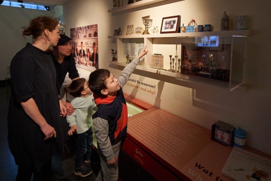 Amsterdam: Jewish Museum & Gassan Diamonds - Weighing the Value