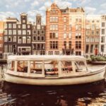 Amsterdam: Light Sculptures Small Boat Tour with Gluhwein - The Itinerary and Experience Breakdown
