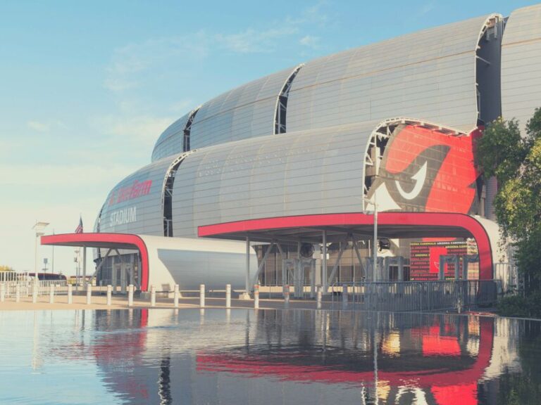 Arizona Cardinals Football Game at State Farm Stadium - What’s Included and What to Expect
