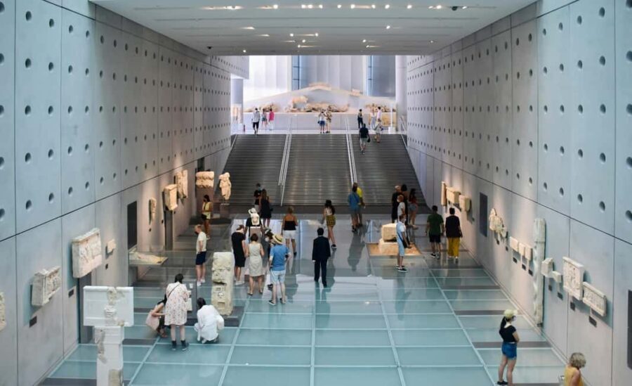 Athens: Acropolis Museum Reserved Entry Ticket & Audio Tour - Diving into the Highlights
