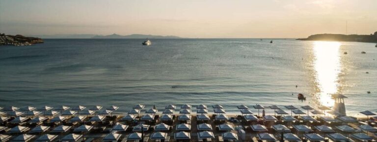 Athens: Swimming Attica Beaches, Sounio and Vouliagmeni Lake - Visiting the Beaches: What to Expect and Why It Matters