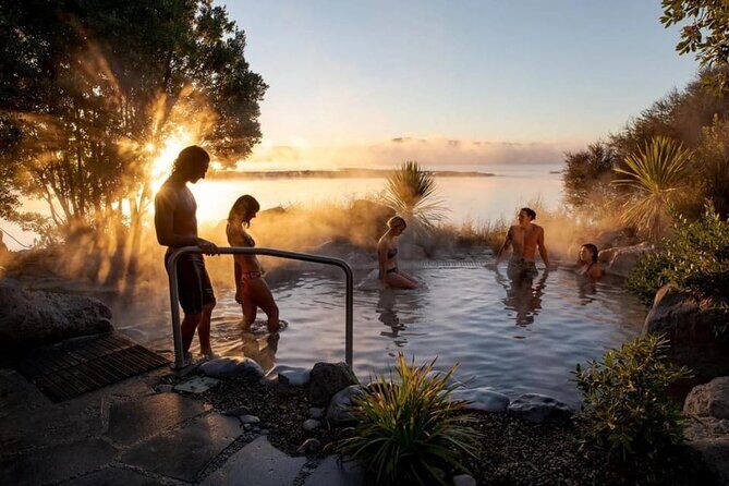 Auckland: Wai-O-Tapu, Polynesian Spa & Maori Haka Day Tour - Transport & Group Experience