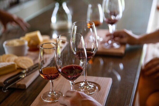 Audrey Wilkinson Vineyard: Fromage and Fortified Wine Experience - The Views and Atmosphere