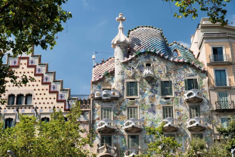 Barcelona: Catalan Modernism Architecture Walking Tour - An In-Depth Look at the Tour Experience