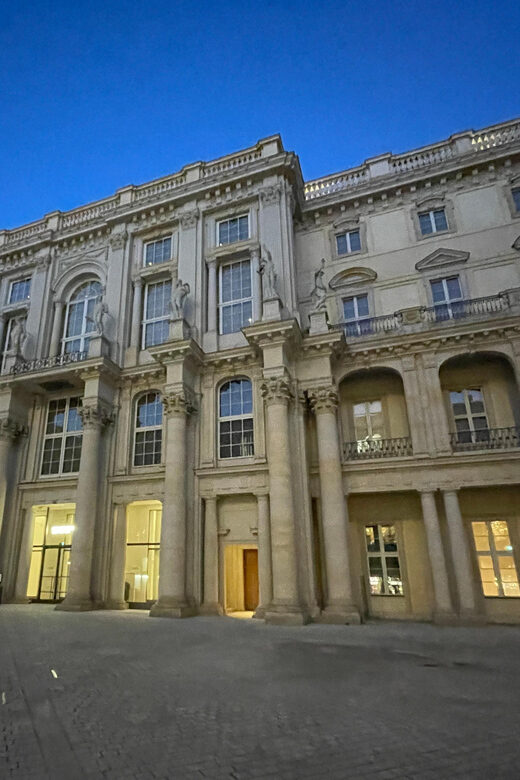 Berlin: history walk - sightseeing walk in english - Detailed Breakdown of the Tour Itinerary