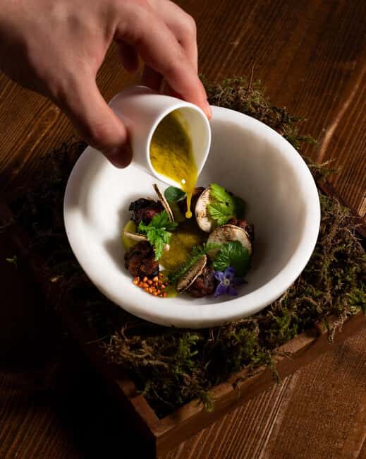 Berlin: New Year's Eve Vegan Michelin Dinner at Bonvivant - A Deep Dive into the Experience