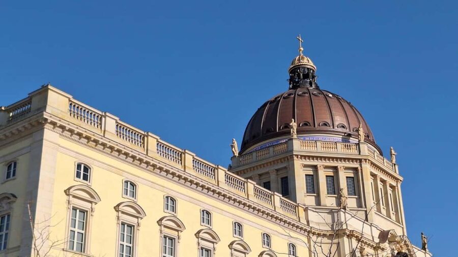 Berlin: Walking tour of the old town  TV tower, city hall, palace - The Itinerary in Detail