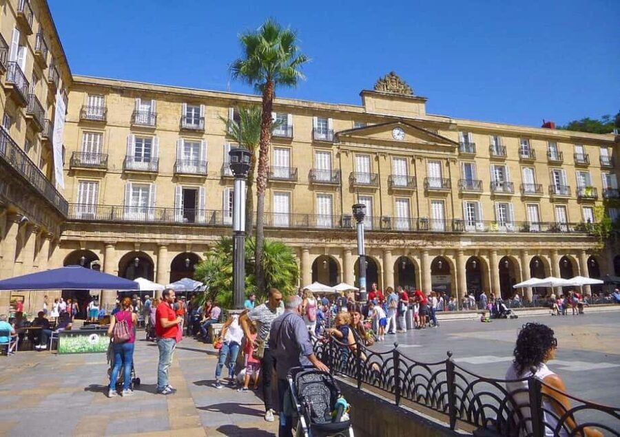 Bilbao Historical Tour in small group - Why Choose This Tour