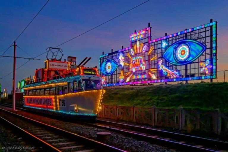 Blackpool: Illuminations Open Top Bus Tour - Breaking Down the Experience