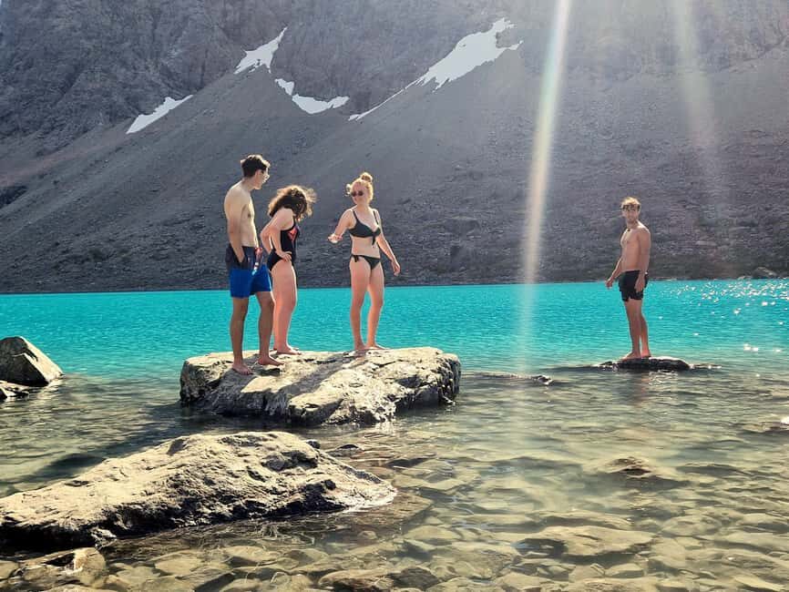 Blåisvatnet: Guided hike to Blue-ice-lake - The Sum Up: Who Should Consider This Tour?