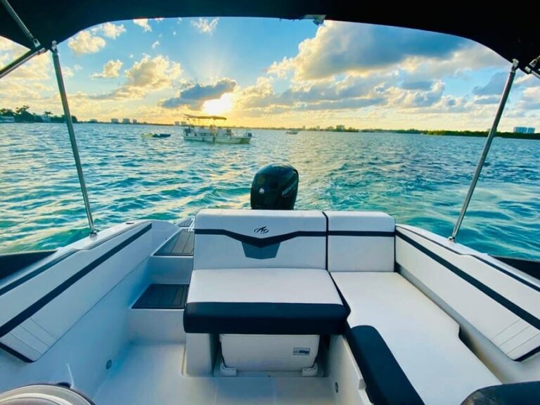 Boat Rental with Captain in Miami Beach - up to 6 people - What’s Included and What’s Not