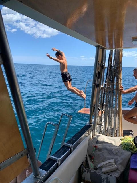 BOAT TOUR POLIGNANO A MARE with swim stop and aperitiv - The Experience: What You Can Expect on the Water