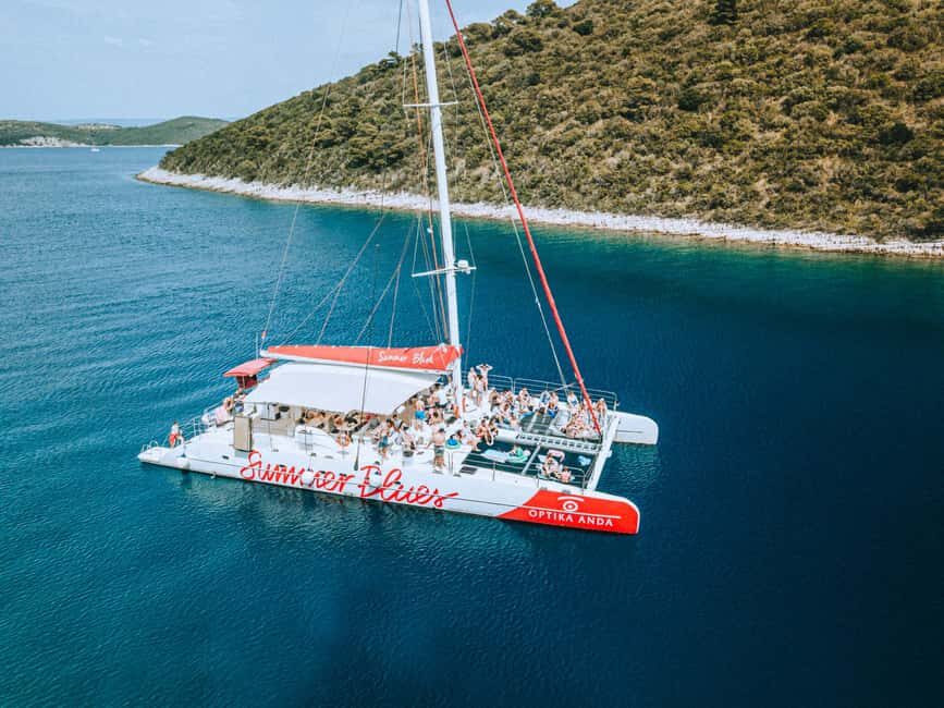 Bol: Catamaran Cruise with Lunch, Drinks, and Swim Stops - The Value of This Tour