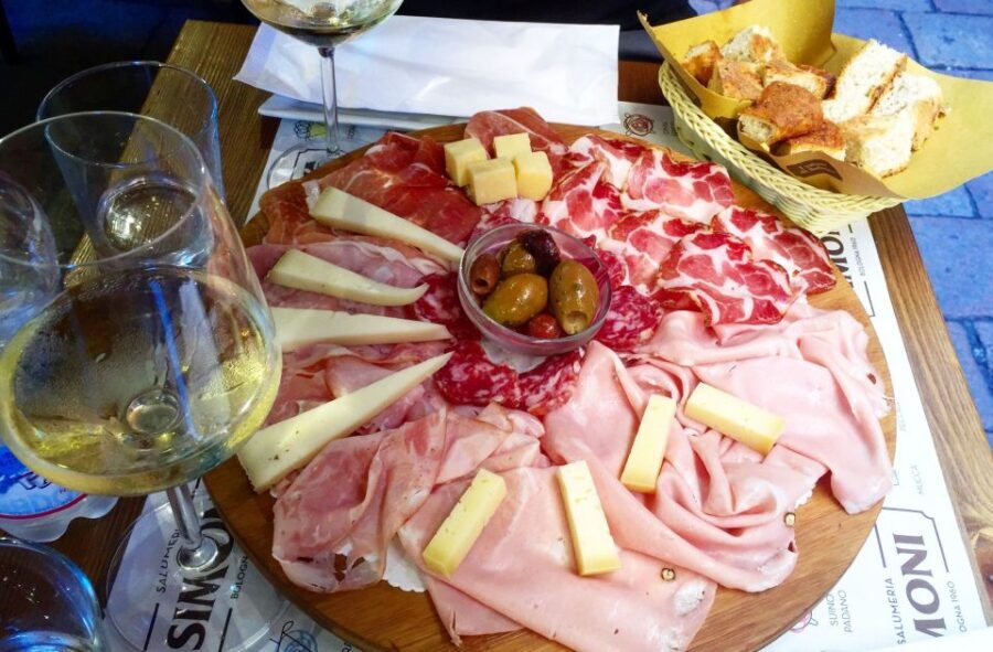 Bologna: Small Group Food market Walking Tour with Tasting - The Authentic Feel and Practicalities