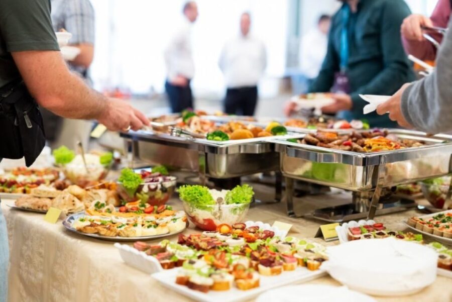 Bonn: Sunday brunch on the Rhine - Who Should Avoid This?