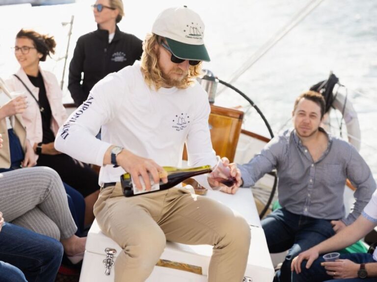 Boston: Downtown Harbor Sailing Cruise - A Thorough Look at the Boston Harbor Sailing Cruise