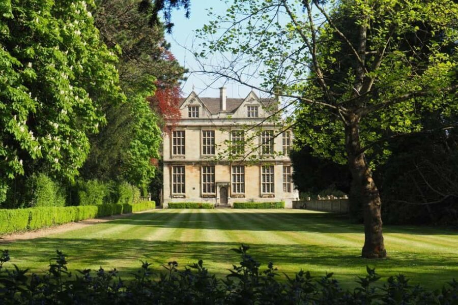 Bradford on Avon: Guided Tour of The Hall | Bath Day Trip - Discovering the Mansion