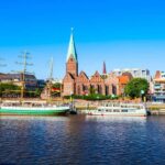 Bremen: 2-hour Best Intro Walking Tour with a Local - Enjoying Bremens Top Sights and Hidden Corners