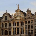 Brussels: Where Comics, Culture & Quirk Collide Walking Tour - Quirky Brussels: Manneken Pis and Fun Facts