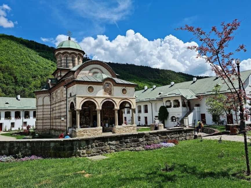 Bucharest: 8-Day Transylvania & Moldavian Monasteries Tour - Who Is This Tour Best For?