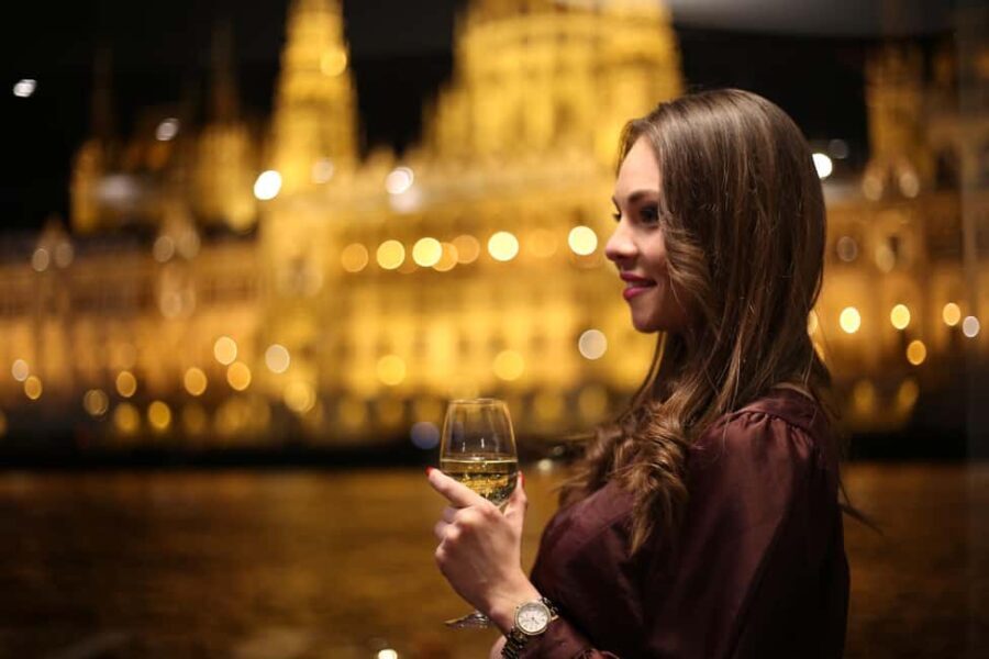Budapest: Christmas Day Dinner Cruise with Live Piano Music - Who Will Love This Experience?