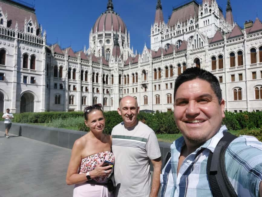 Budapest: Private Walking Tour with a Local - How the itinerary unfolds and what you can expect